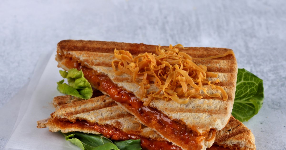 Satay toast with TINE® Brunost™ - Tineasia